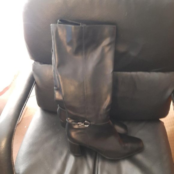 Naturalizer | Shoes | Naturalizer Women Waylon Tall Square Toe Boot ...